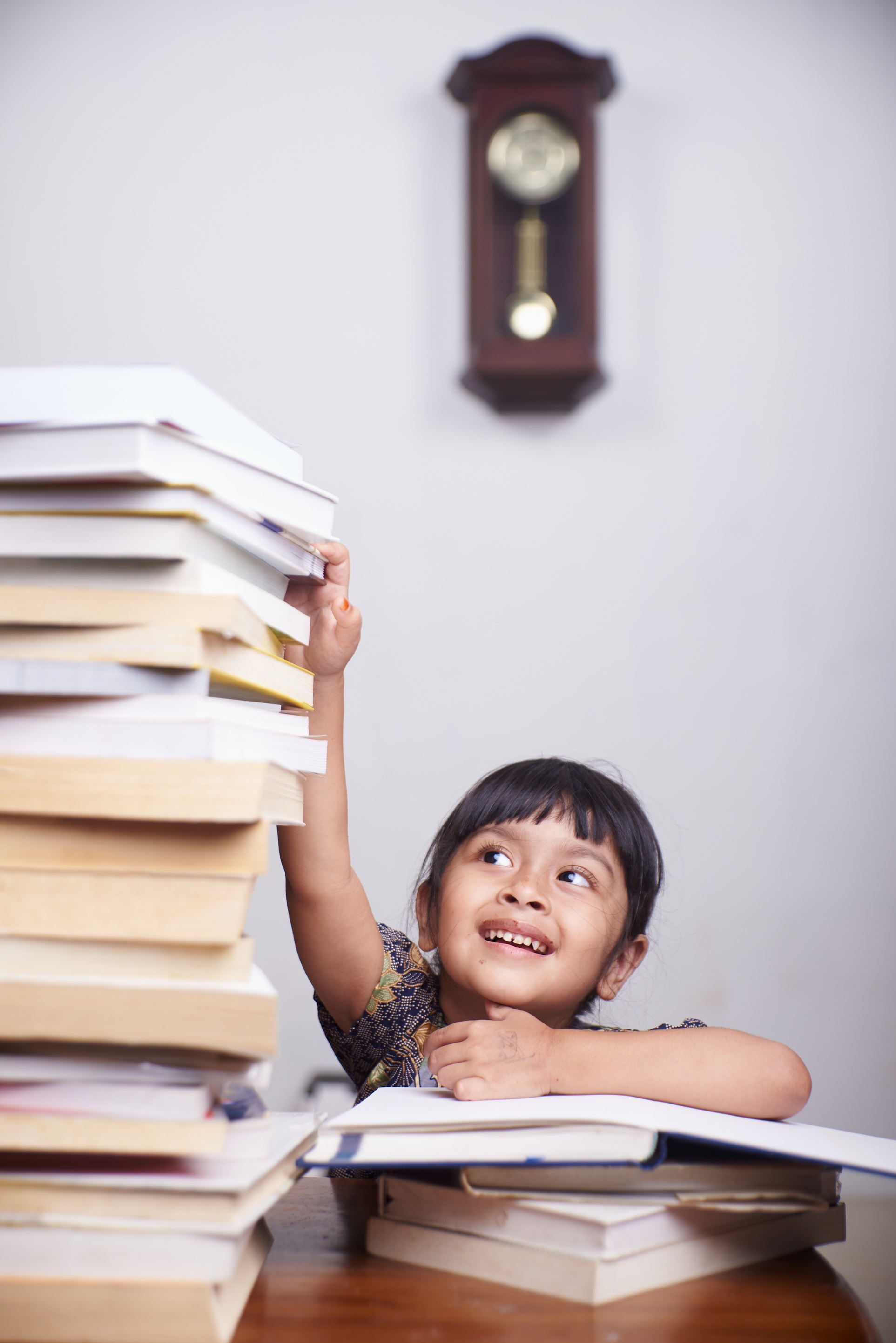 Peran Orang Tua dalam Menumbuhkan Minat Baca Anak Sejak Dini | Mandira